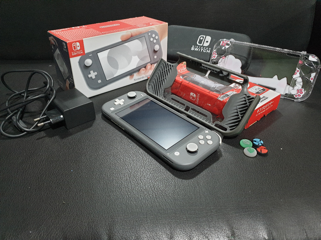 Nintendo Switch Lite (Grey) With 3 Cases and Thumb Grips, Video Gaming ...