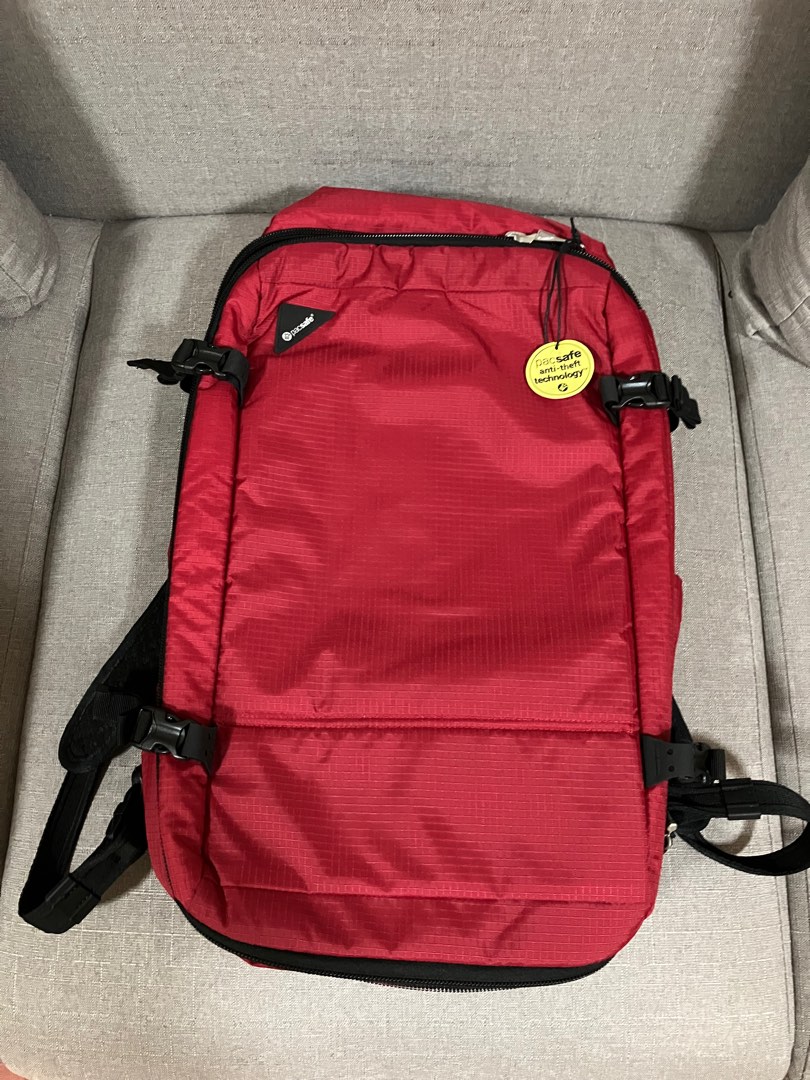 Pacsafe vibe 40L, Men's Fashion, Bags, Backpacks on Carousell