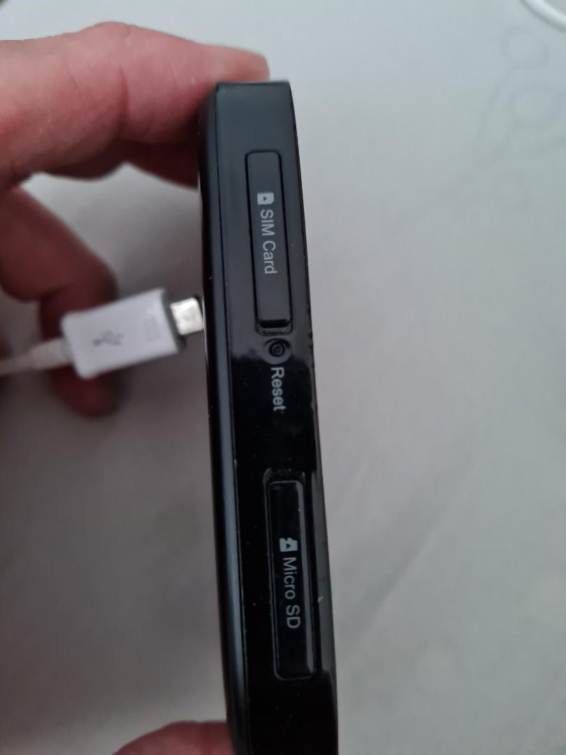 Pocket Wifi Extreme R208 Mobile Broadband Modem 3G+ Vodafone, Computers & Tech, Parts ...