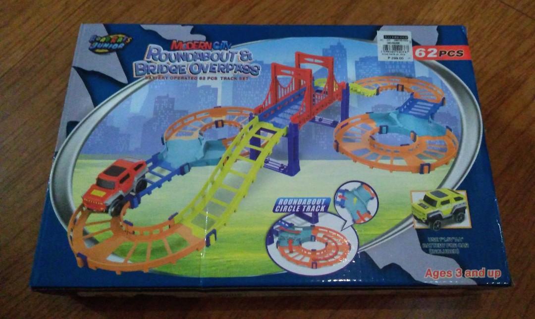 Road Rats Jr. Modern City Roundabout and Bridge Overpass Toy. Tracks ...