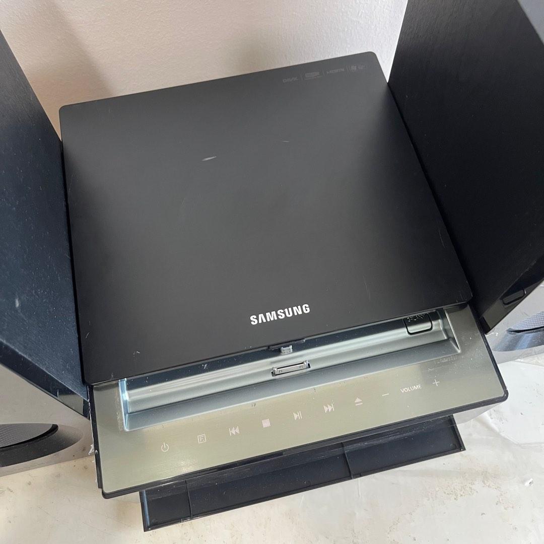 Samsung MM-E430D Multi system Region Free Home Theater with Dock and ...
