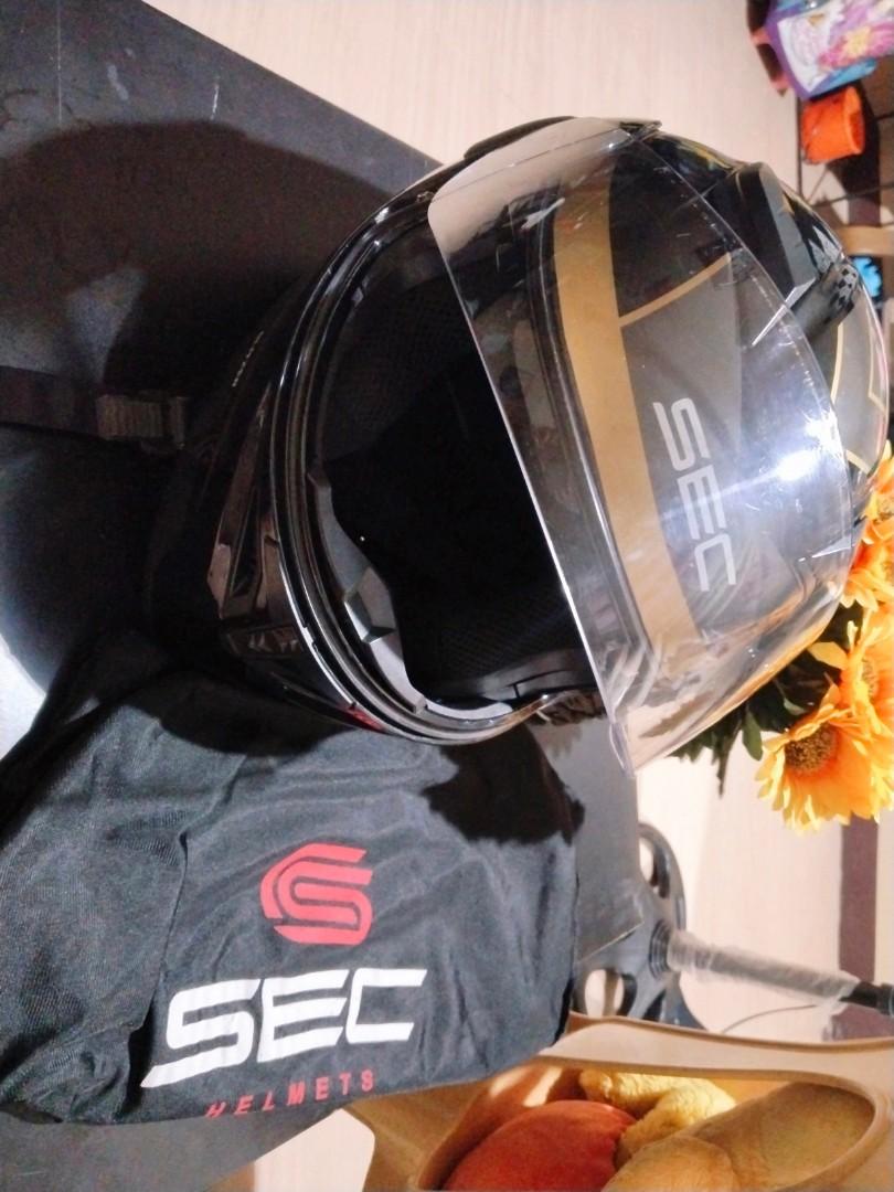 SEC helmet Medium, Motorbikes, Motorbike Parts & Accessories, Helmets ...