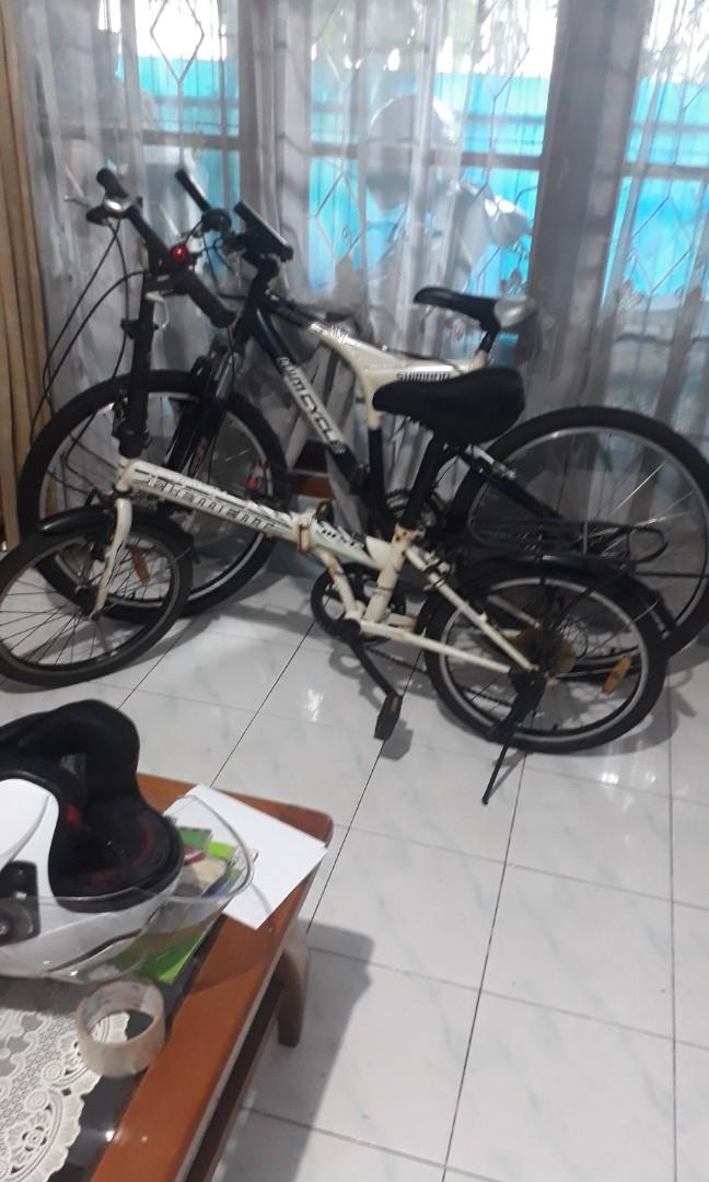 Sepeda Lipat warna putih, Olah Raga, Sepeda di Carousell