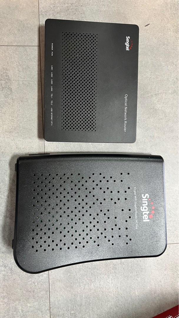 SingTel router, Computers & Tech, Parts & Accessories, Networking on ...
