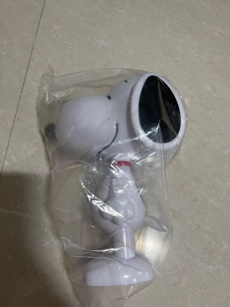 Snoopy bottle + Snoopy House Popcorn Bucket, Hobbies & Toys ...