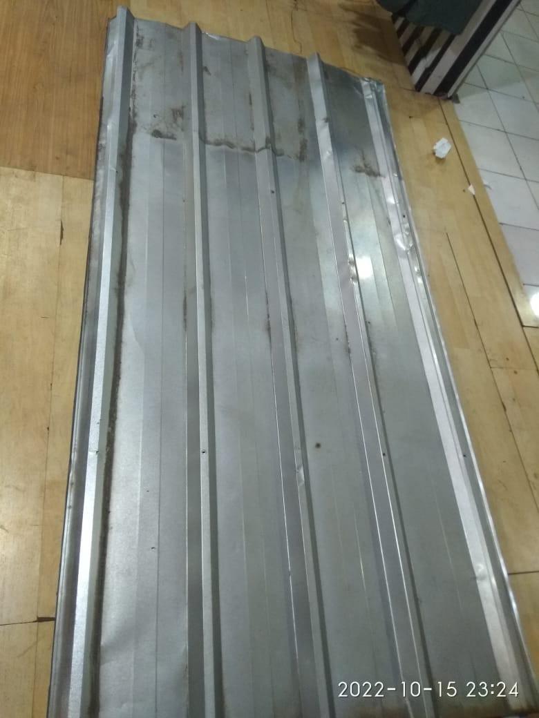 Spandex atap galvalu ada 9 lembar , Ukuran 230x90 harga 1jt semua ...