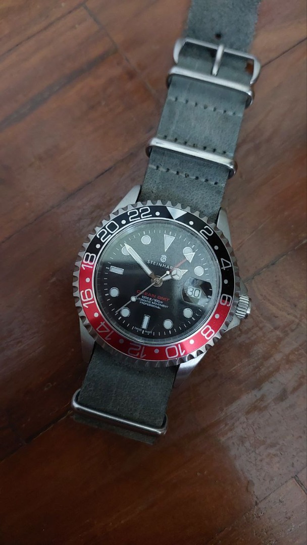 Steinhart Ocean One GMT BLACK-RED Diver Watch, Men's Fashion, Watches ...