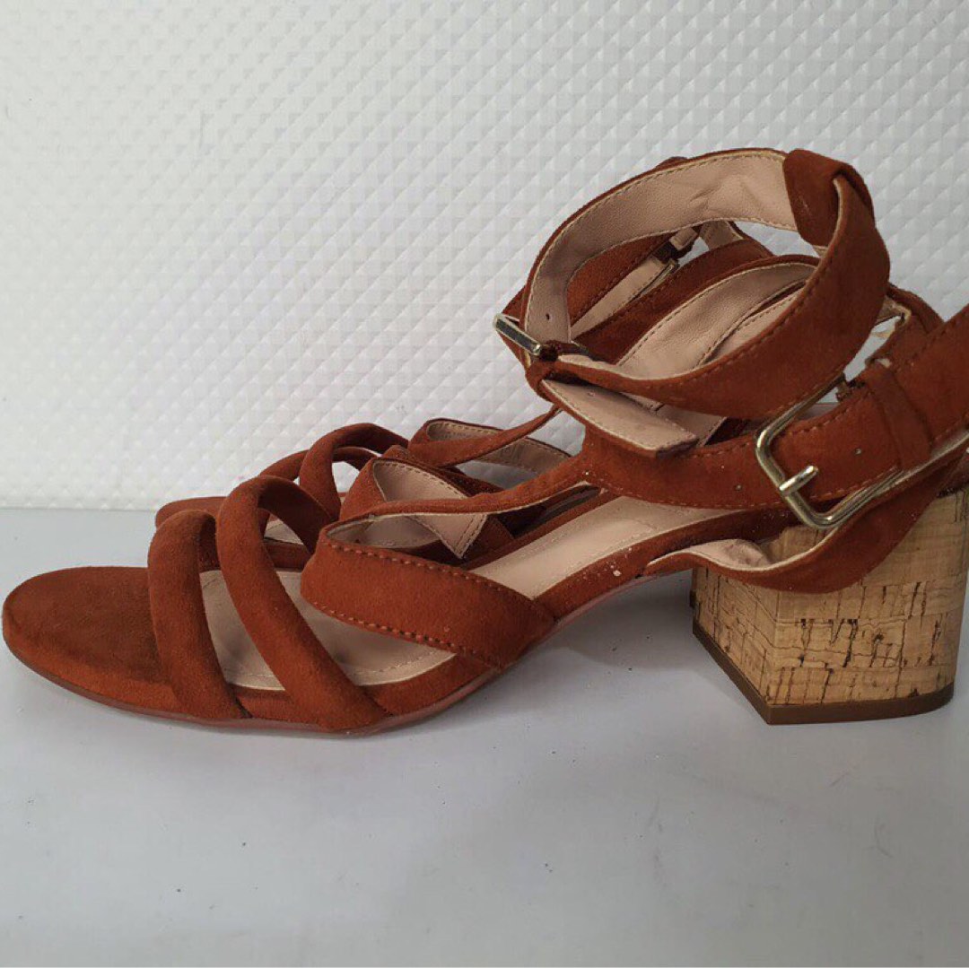 STRADIVARIUS STRAPPY HEELS - brown suede coklat, Fesyen Wanita, Sepatu ...