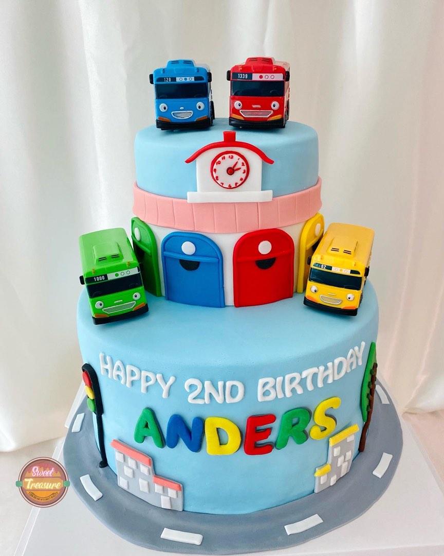 Tayo bus cake, Food & Drinks, Homemade Bakes on Carousell