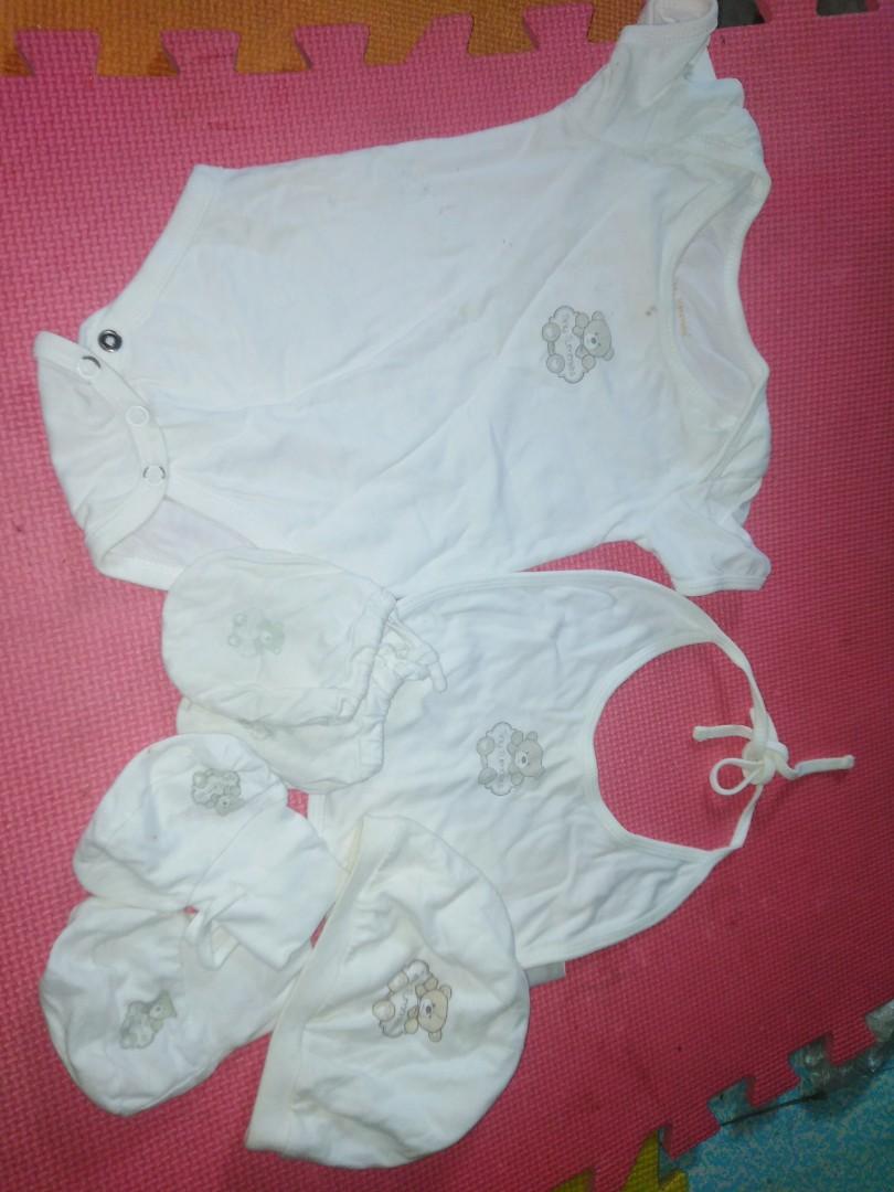 Tiny tummies set, Babies & Kids, Babies & Kids Fashion on Carousell