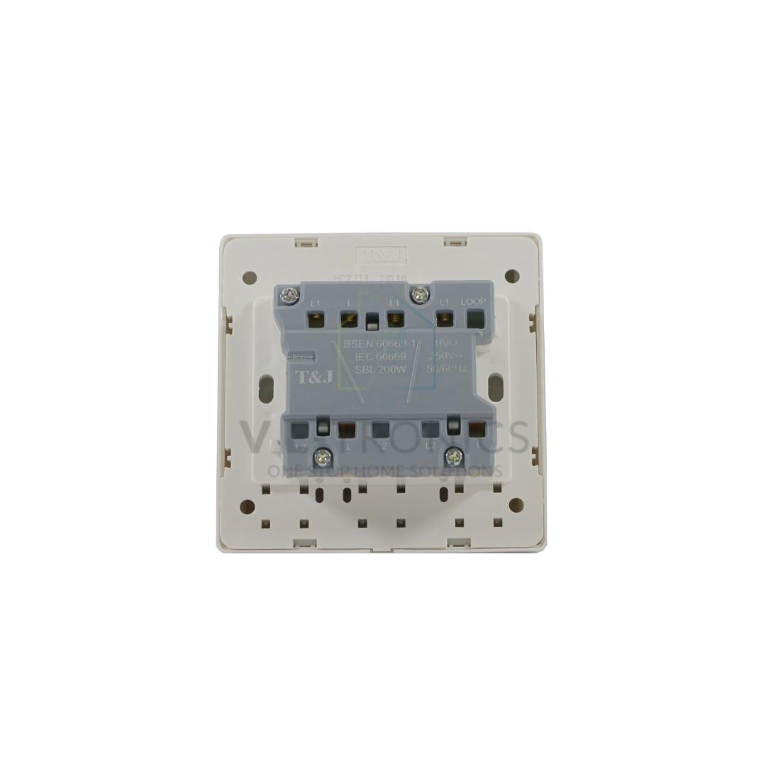 T&J Infinit Series 3 Gang 1 Way Light Switch, TV & Home Appliances ...