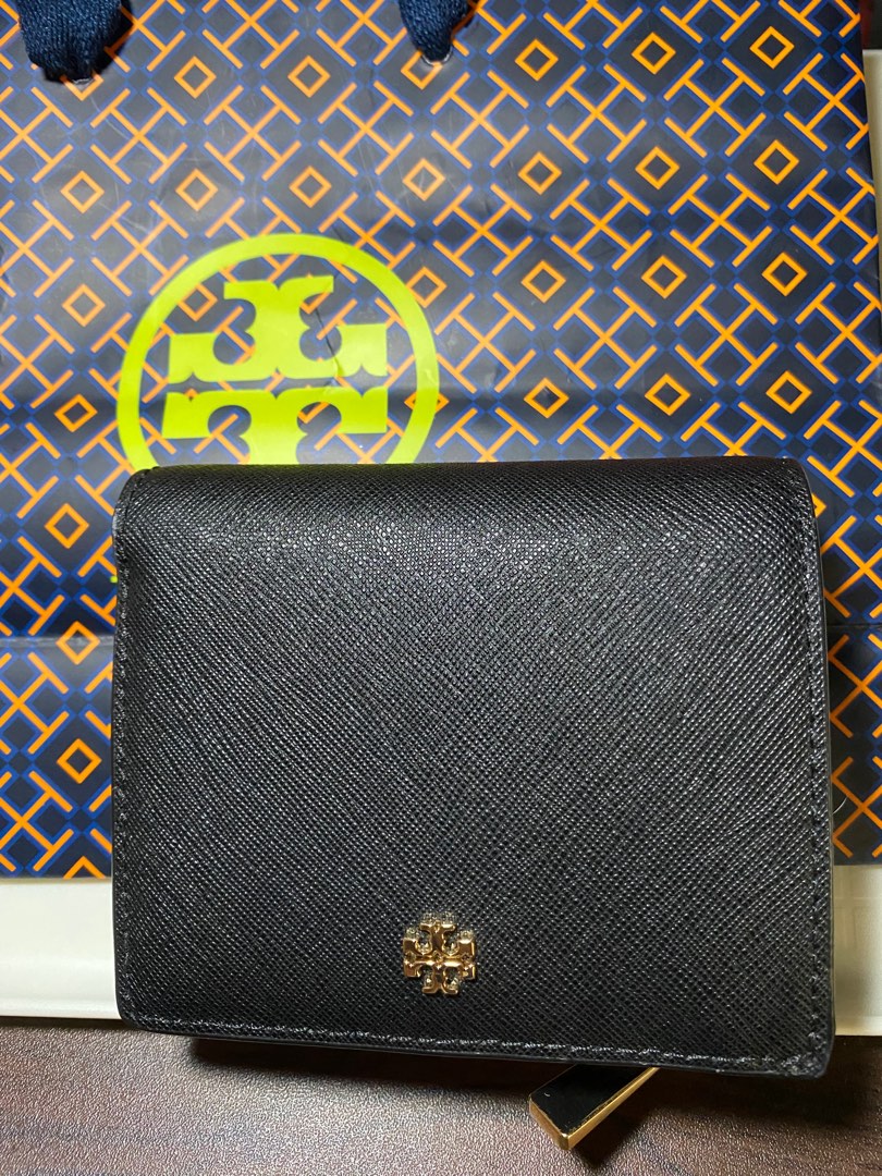 Tori burch Emerson Mini Wallet, Luxury, Bags & Wallets on Carousell