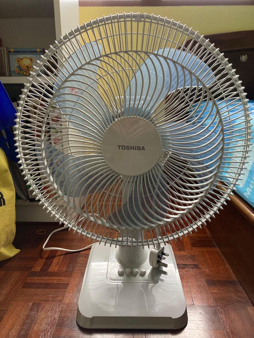 Toshiba F-TSA20(G)MY Table Fan 16", Furniture & Home Living, Lighting & Fans, Fans on Carousell