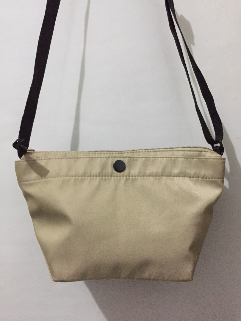 Uniqlo Nylon Mini Sling Bag beige, Women's Fashion, Bags & Wallets ...