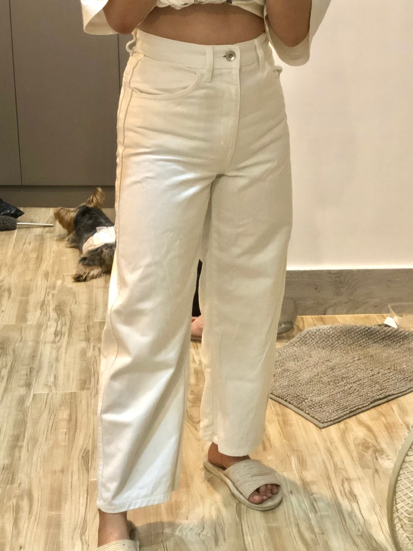 Uniqlo white straight leg pants, Women's Fashion, Bottoms, Jeans on ...
