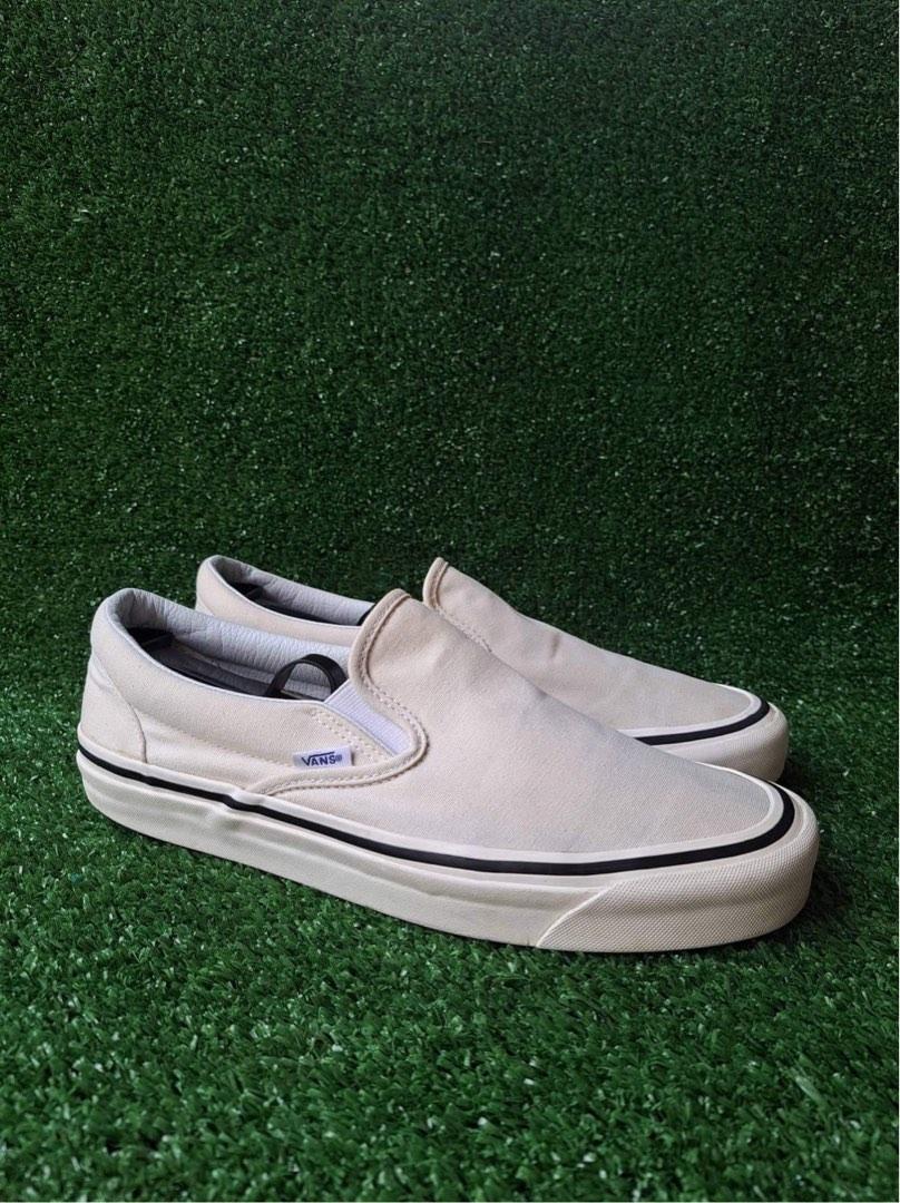Vans Slip On Style 98, Men's Fashion, Footwear, Sneakers on Carousell