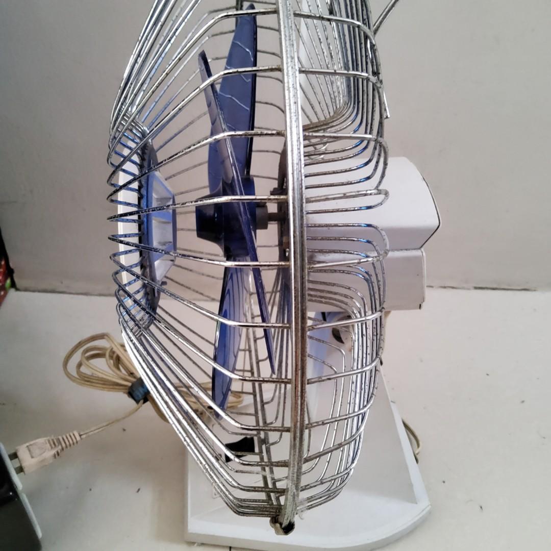 VINTAGE COLLECTIBLE ELECTRIC FAN. MADE IN JAPAN. 100 VOLTS. WORKING ...
