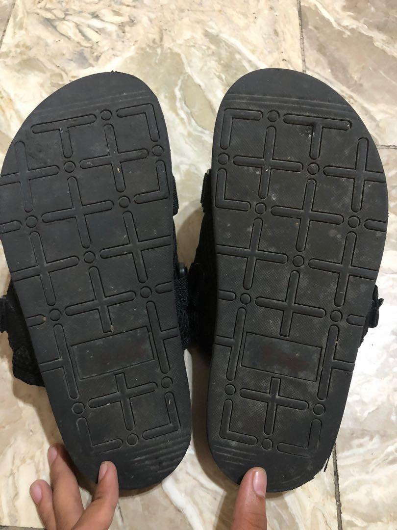 Visvim, Men's Fashion, Footwear, Slippers & Slides on Carousell