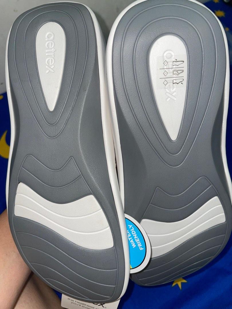 Aetrex Maui, Men's Fashion, Footwear, Slippers & Slides on Carousell