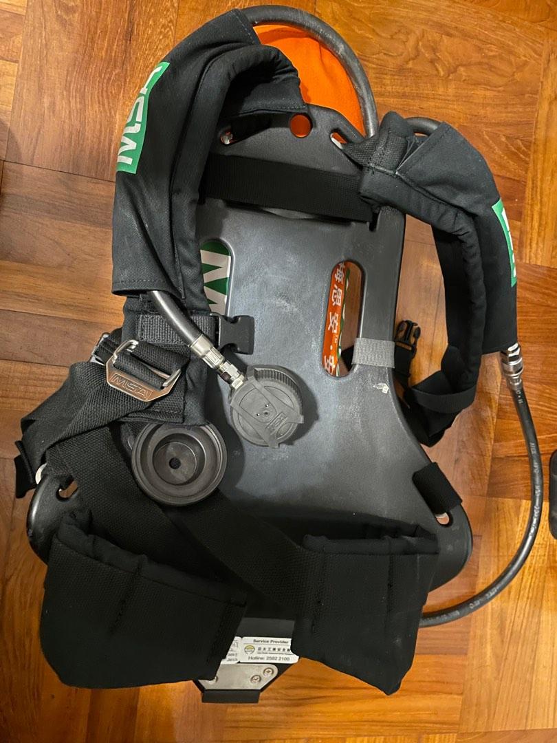 BD2100-MAX MSA 自供式壓縮空氣呼吸器, 運動產品, 運動與體育, 運動與體育 - 水上活動 - Carousell