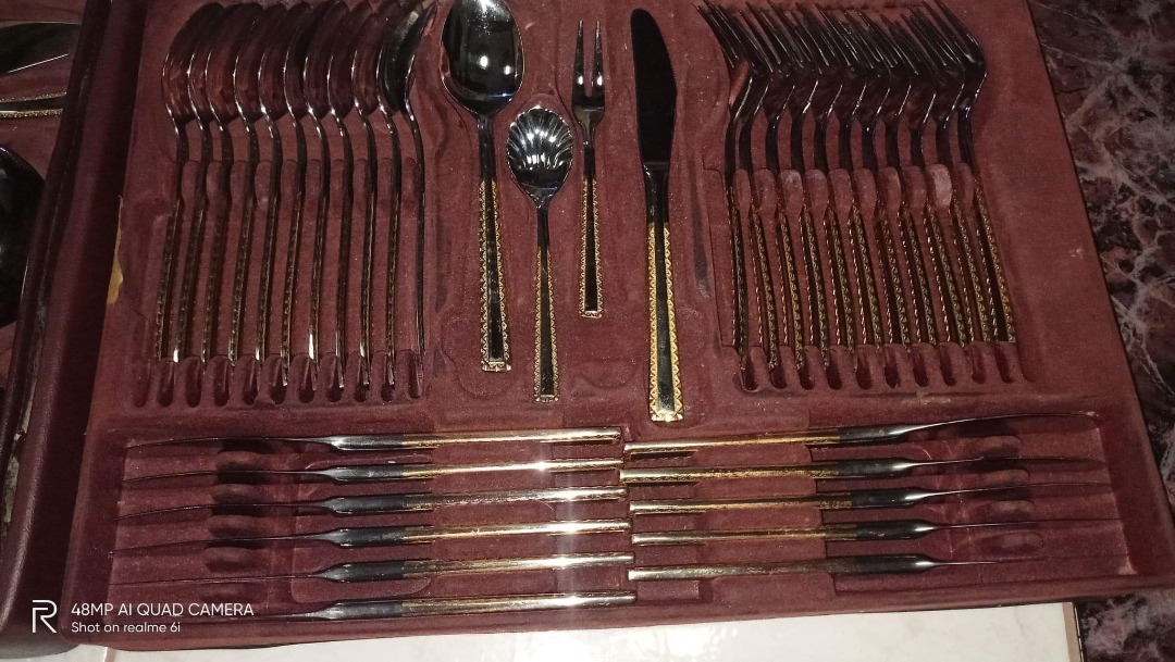 BESTECKE sBs SOLINGEN Kitchen set, Furniture & Home Living, Kitchenware ...