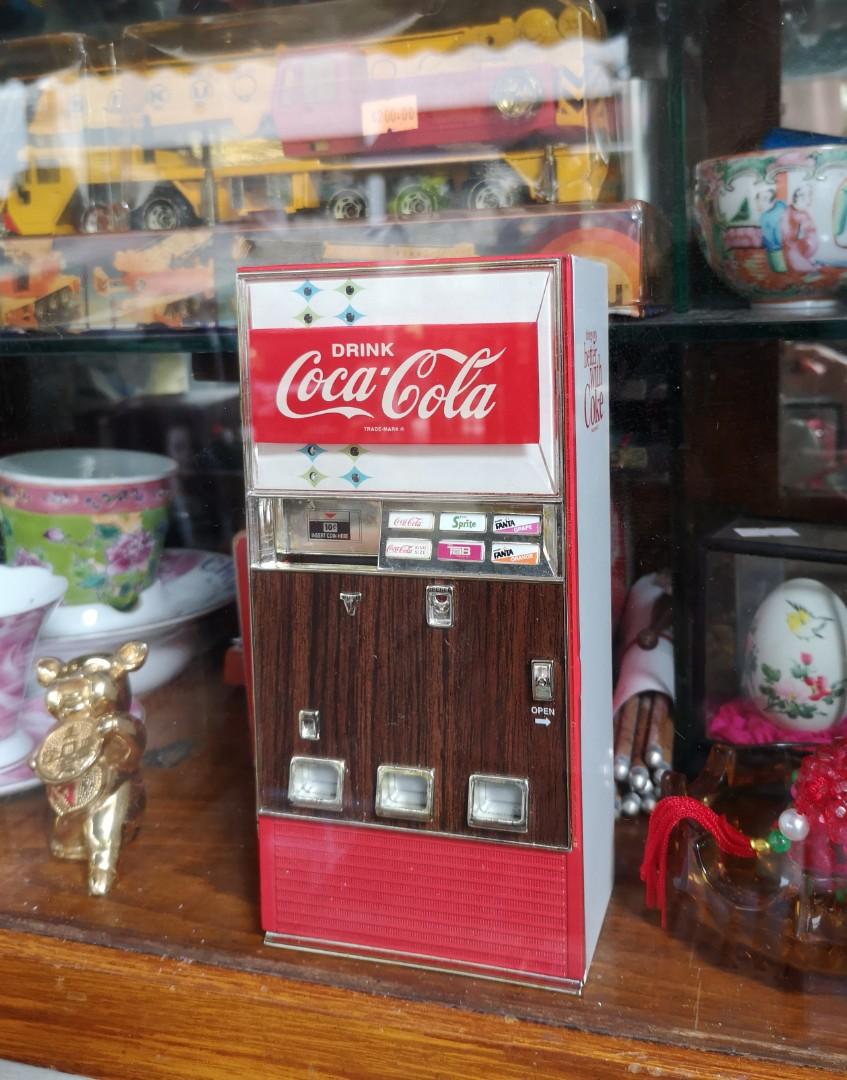 Coca Cola vending machine, Hobbies & Toys, Memorabilia & Collectibles ...