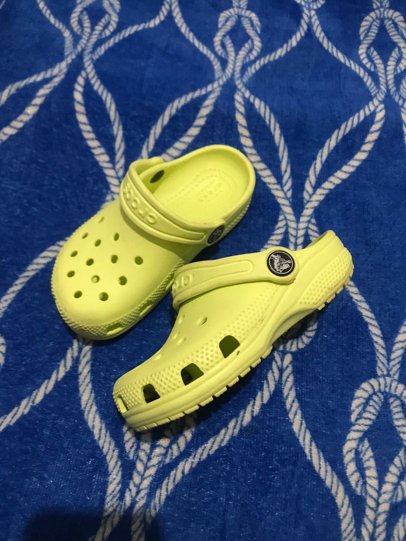 Crocs Yellow Green, Babies & Kids, Babies & Kids Fashion on Carousell