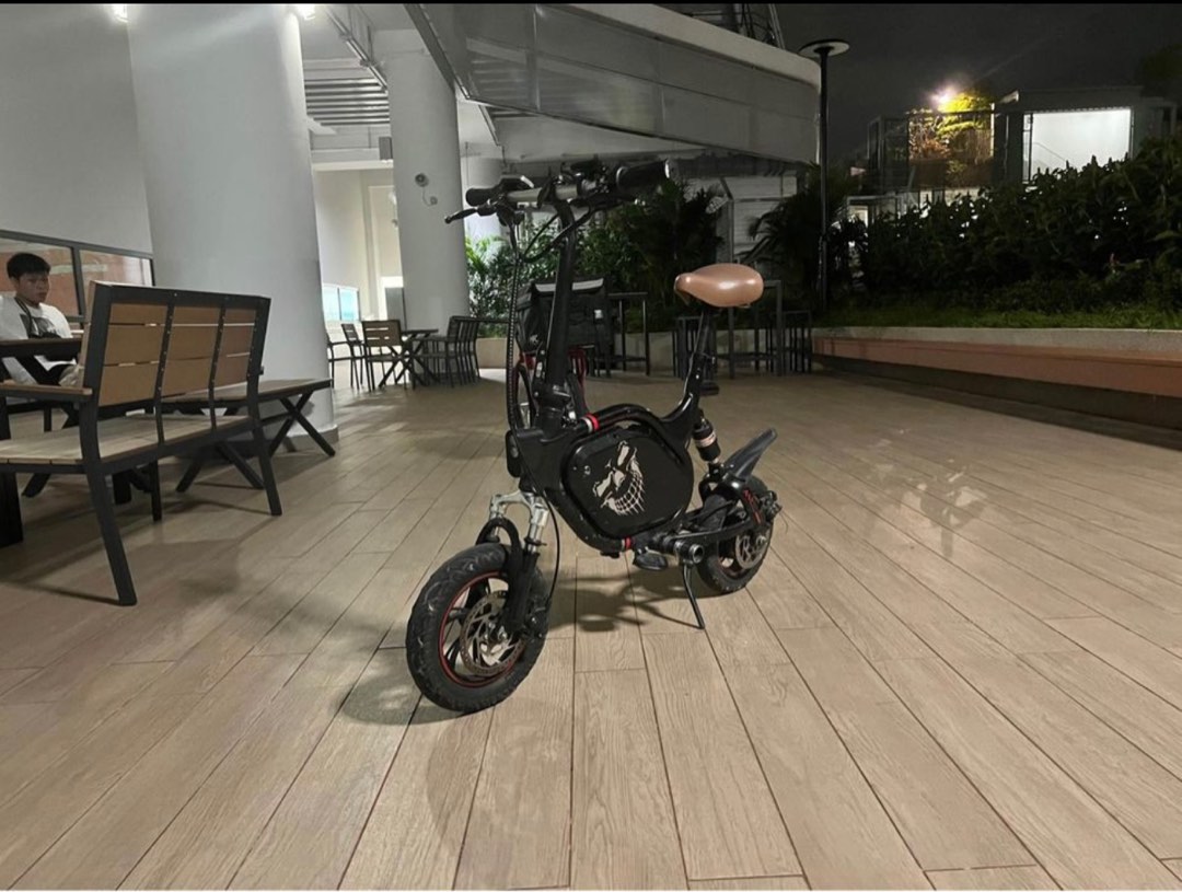 Cyclone Electro Wolf Escooter, Sports Equipment, PMDs, E-Scooters & E-Bikes, E-Scooters & E ...