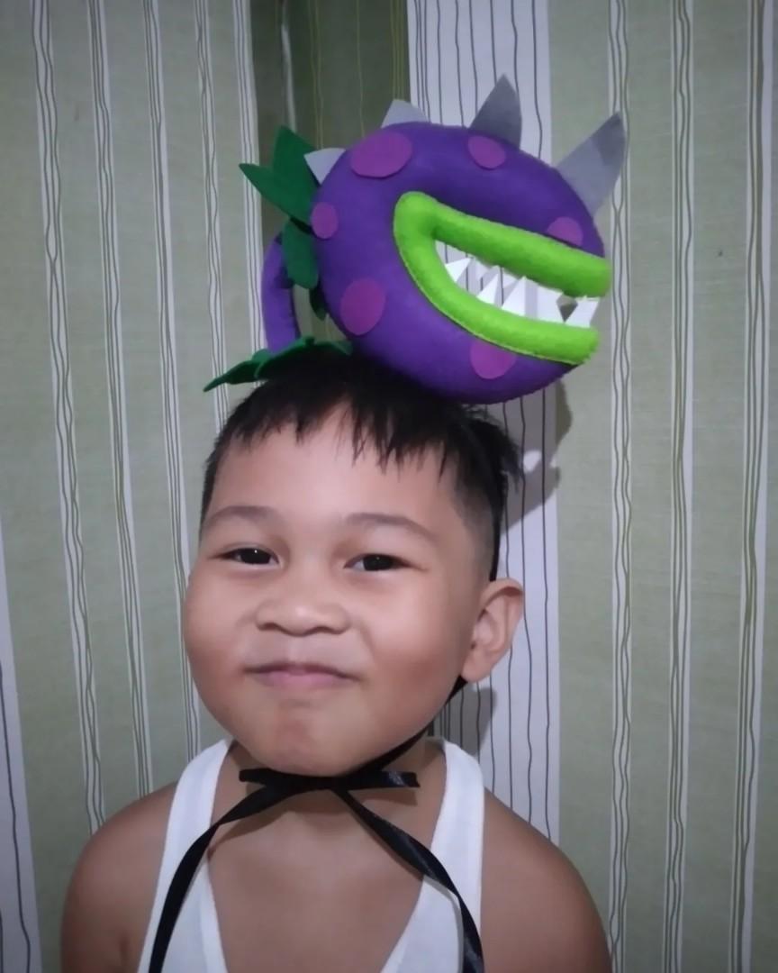 Felt Plants vs. Zombie Headdress, Hobbies & Toys, Stationary & Craft ...