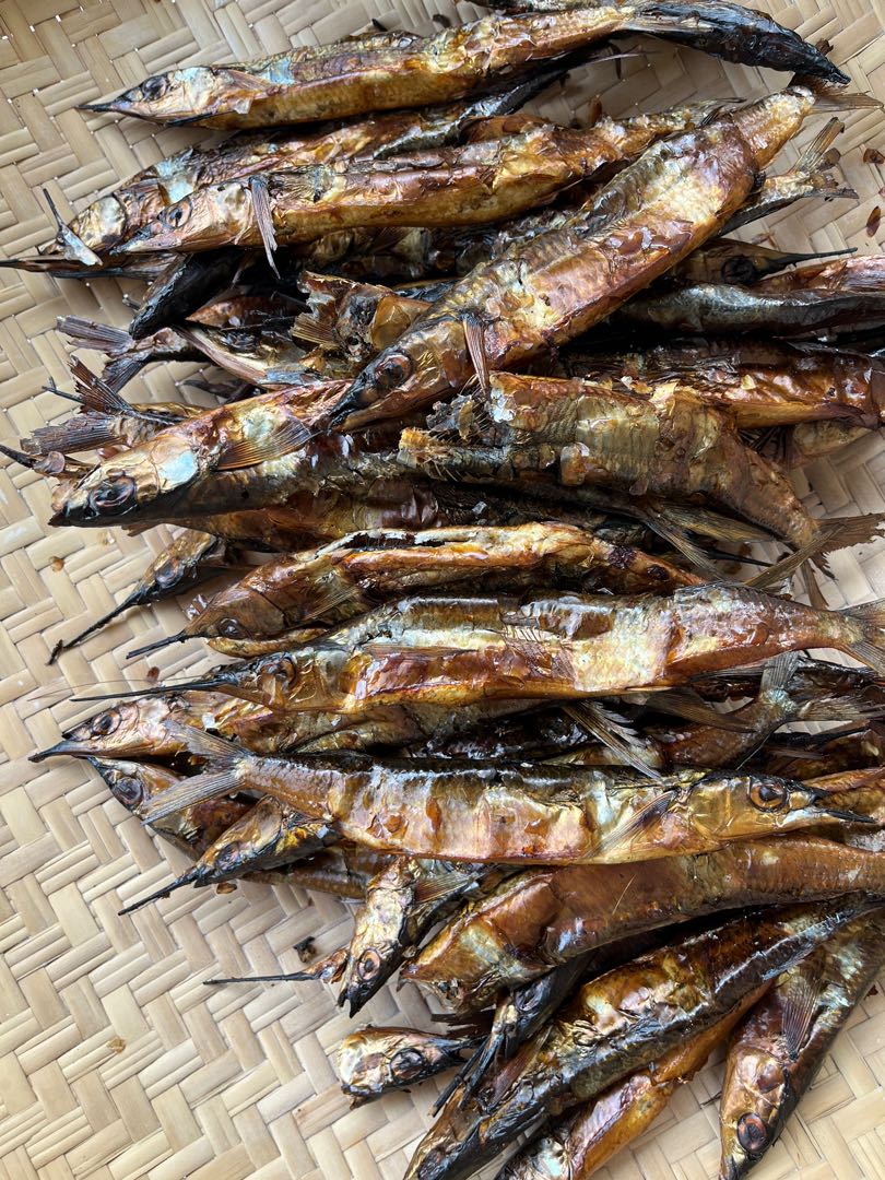 Ikan Roa Asap Khas Palu, Makanan & Minuman, Snek di Carousell