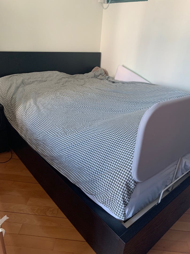 IKEA Malm Queen Size ottoman Bedframe 油壓床, 傢俬＆家居, 傢俬, 床架及床褥 - Carousell