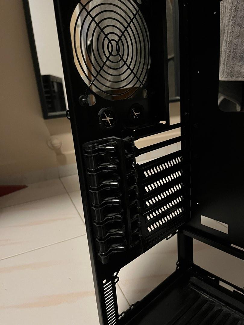 LIAN LI PC-7FNWX Interior All black anodize Aluminum ATX Mid Tower ...