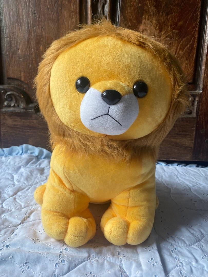 Lion stuffed toy, Hobbies & Toys, Toys & Games on Carousell