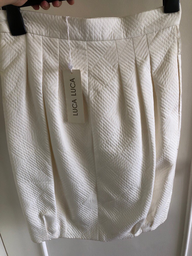 Luca Luca designer white bubble skirt, Women's Fashion, Bottoms, Skirts ...