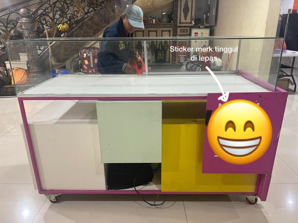 Meja bazzar atau meja display, Perabotan Rumah di Carousell