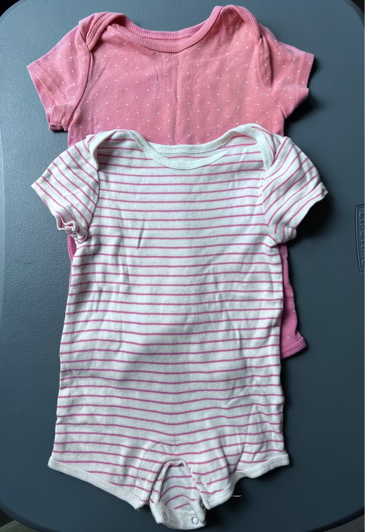 Old Navy onesies 3-6m (with freebie), Babies & Kids, Babies & Kids Fashion on Carousell