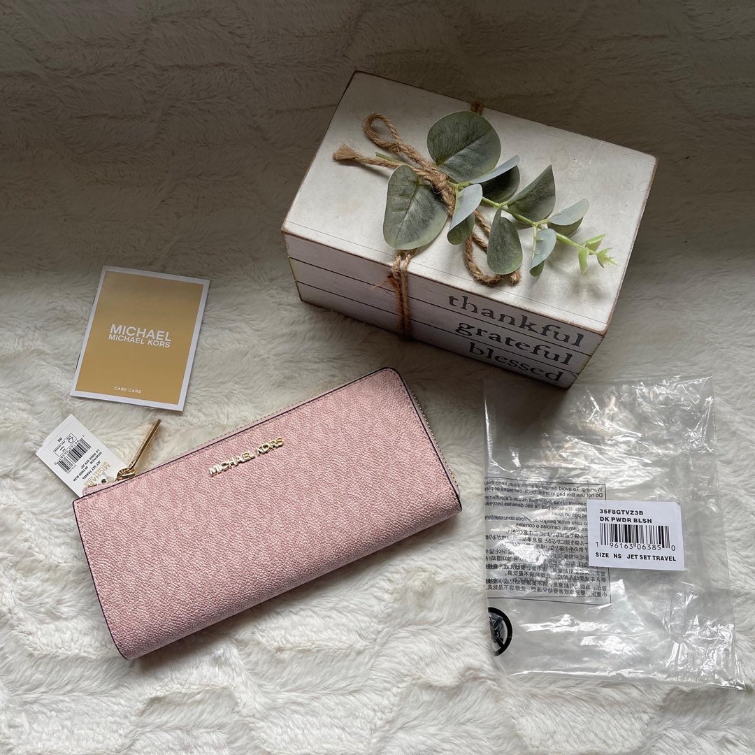 Original MK JetSet Travel logo quarter zip wallet, Women's Fashion ...