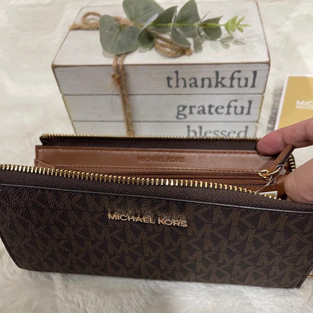 Original MK JetSet Travel logo quarter zip wallet, Women's Fashion ...