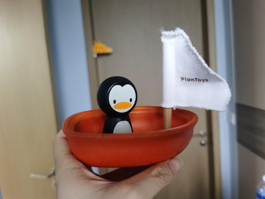 Plantoys sailing boat penguin, Hobbies & Toys, Toys & Games on Carousell