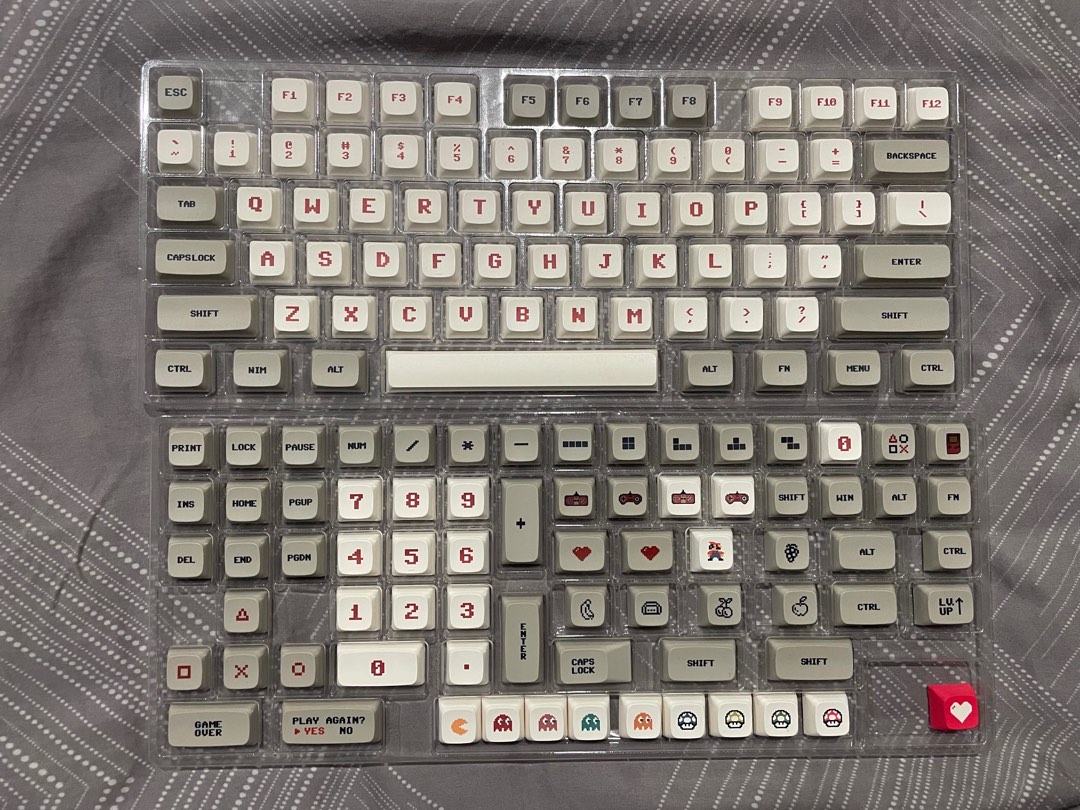 Retro Gameboy / Playstation / Arcade Mario Pacman PBT keycaps XDA ...