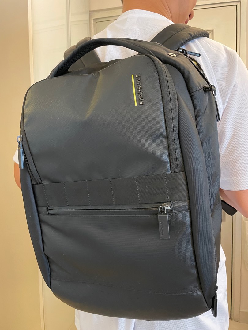 Samsonite men’s backpack Vangarde Slim Day Pack, 男裝, 袋, 背包 - Carousell