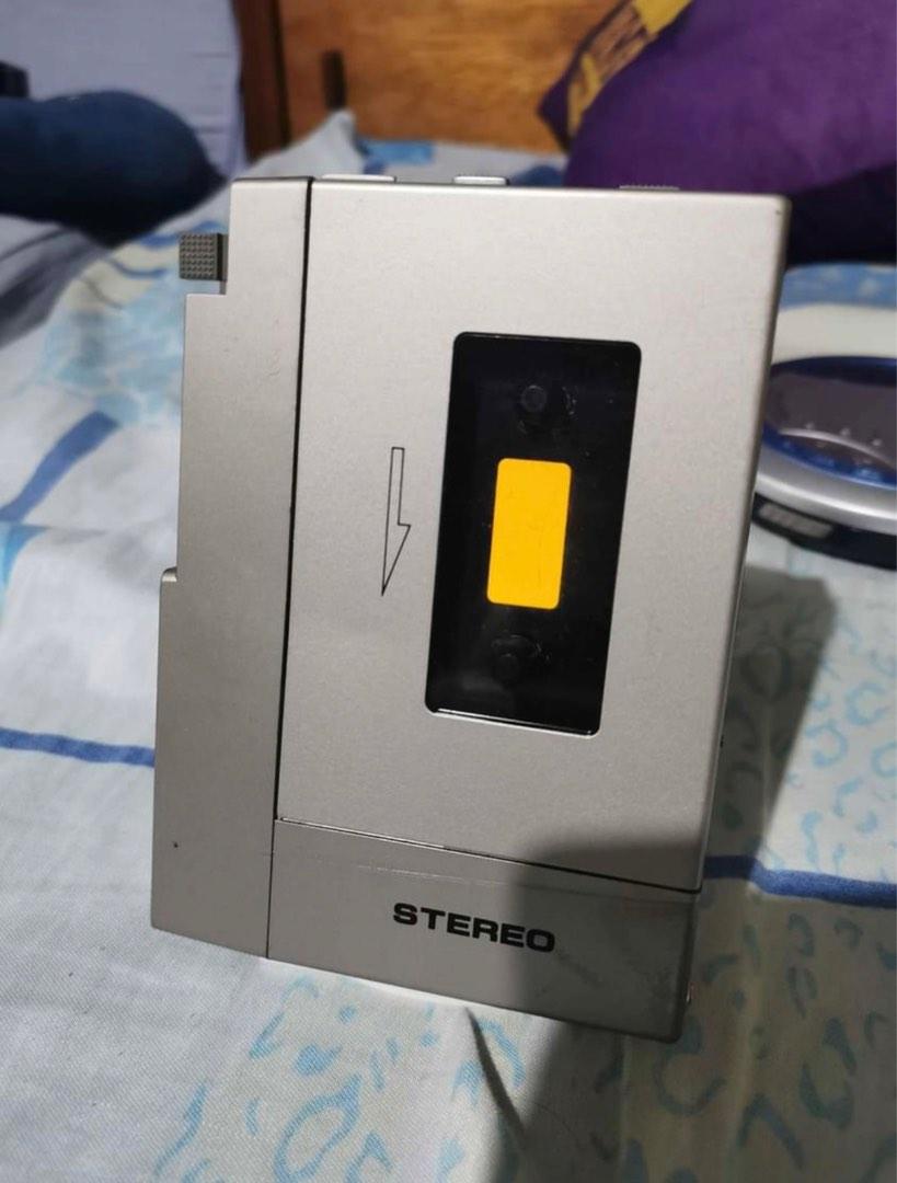 Sanway MKT-207 walkman (RARE), Audio, Portable Music Players on Carousell