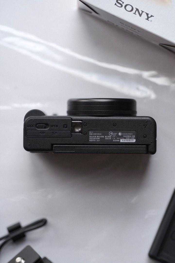 Sony ZV1 Kit, Photography, Cameras on Carousell