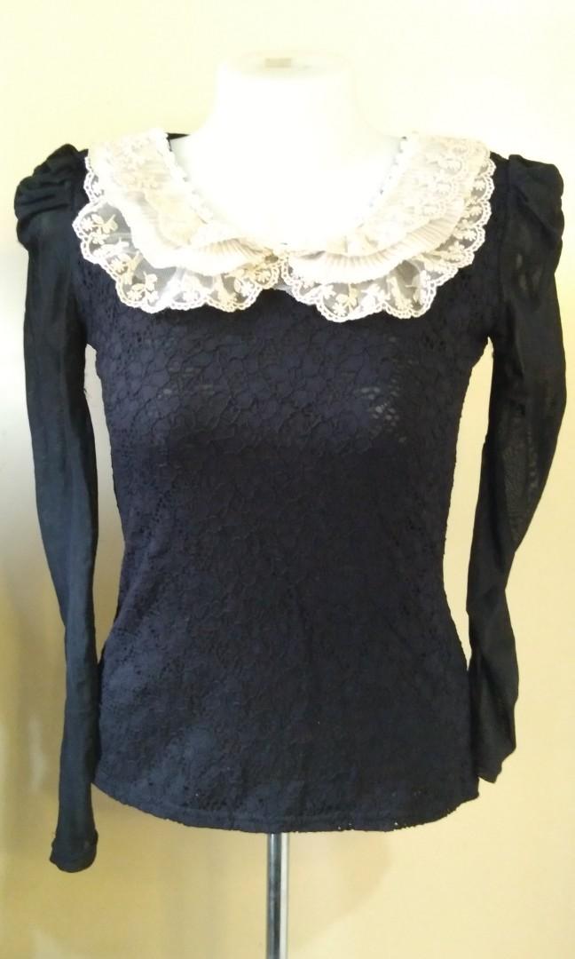 Vintage Style Top, Women's Fashion, Tops, Blouses on Carousell