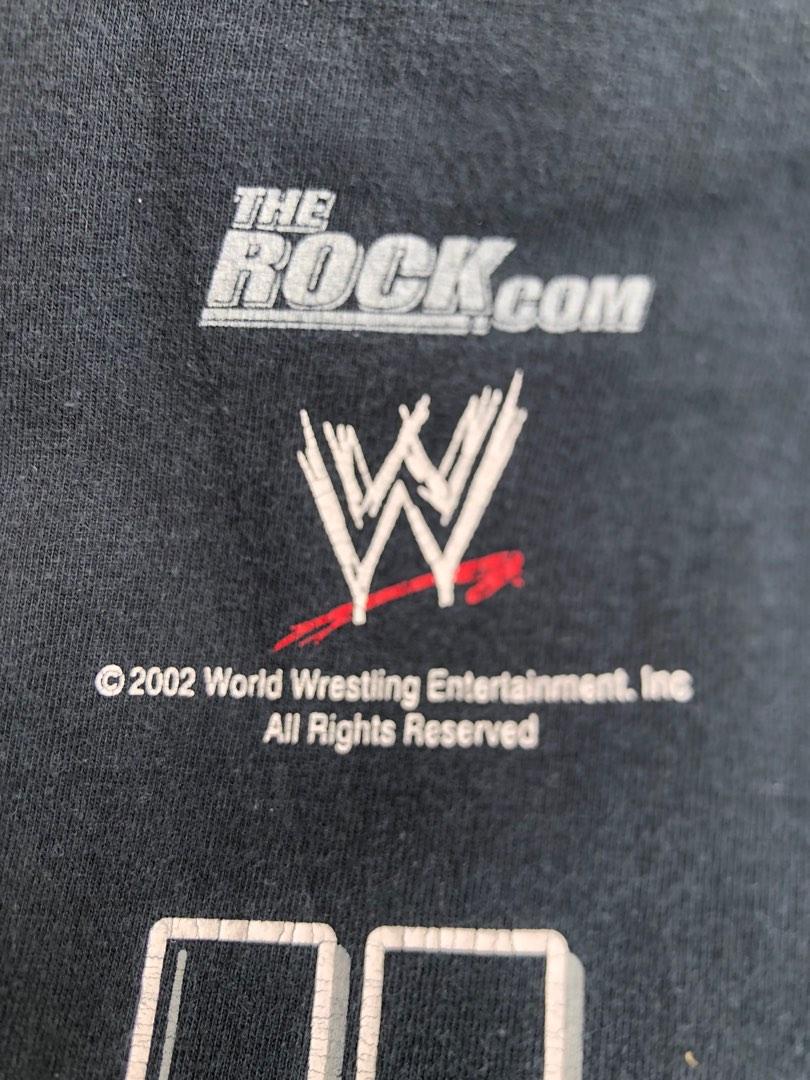 Vintage WWE The Rock Shirt, Fesyen Pria, Pakaian , Atasan di Carousell