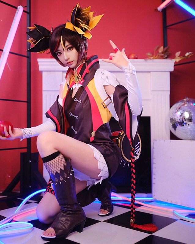 Full Genshin Impact Xinyan Cosplay XL Set (with wigs), Women's Fashion ...