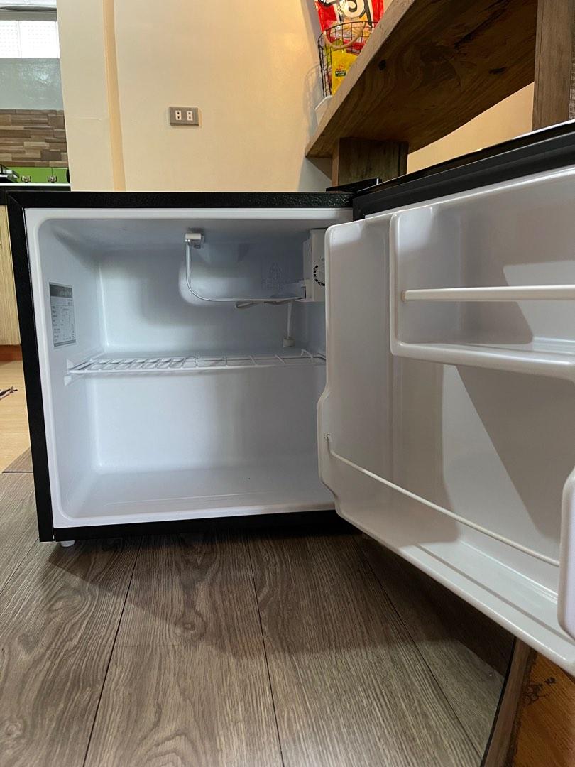 American Home Personal Ref, TV & Home Appliances, Kitchen Appliances, Refrigerators and Freezers ...