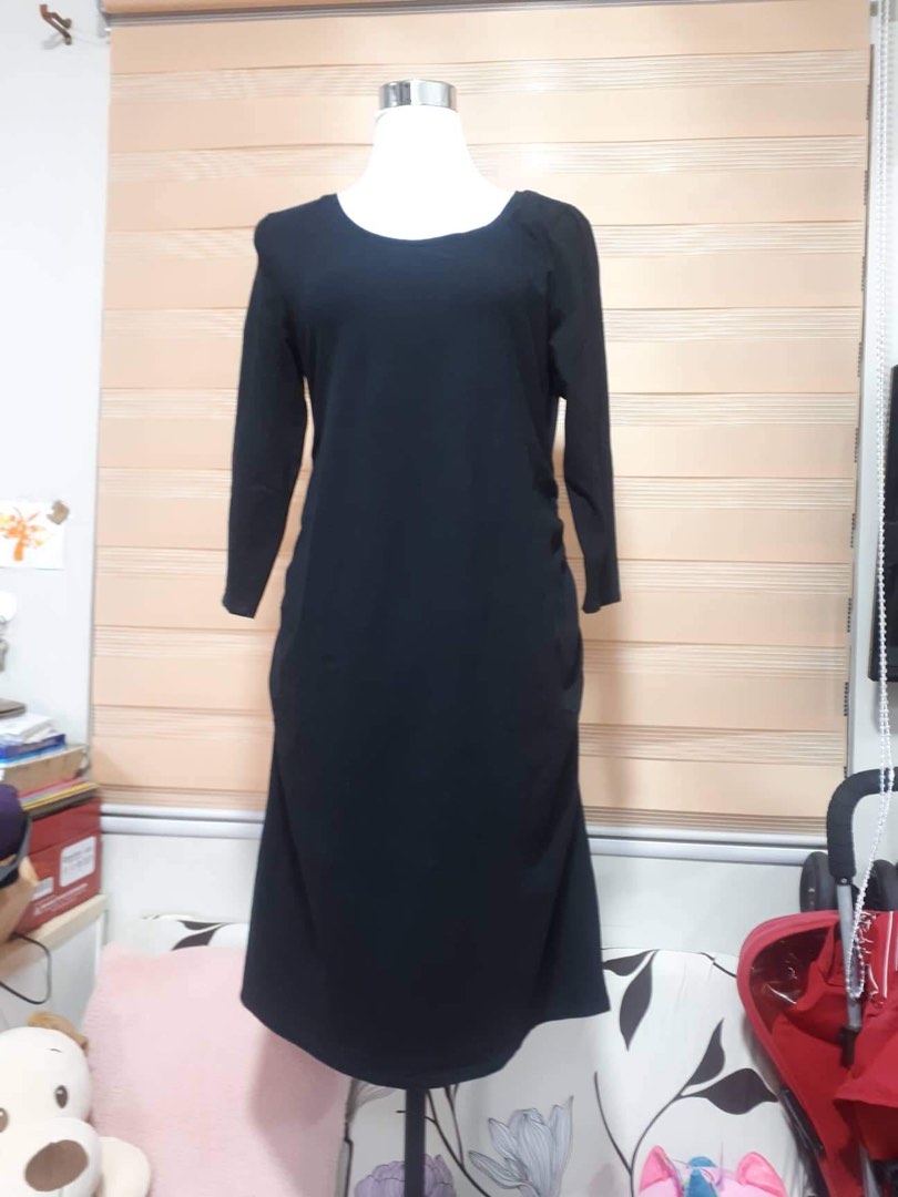 Black dress garter both sides can be a maternity dress, Women's Fashion ...