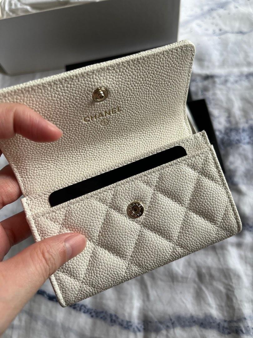 Chanel 22K Card Holder - Ivory, Women's Fashion, Bags & Wallets ...