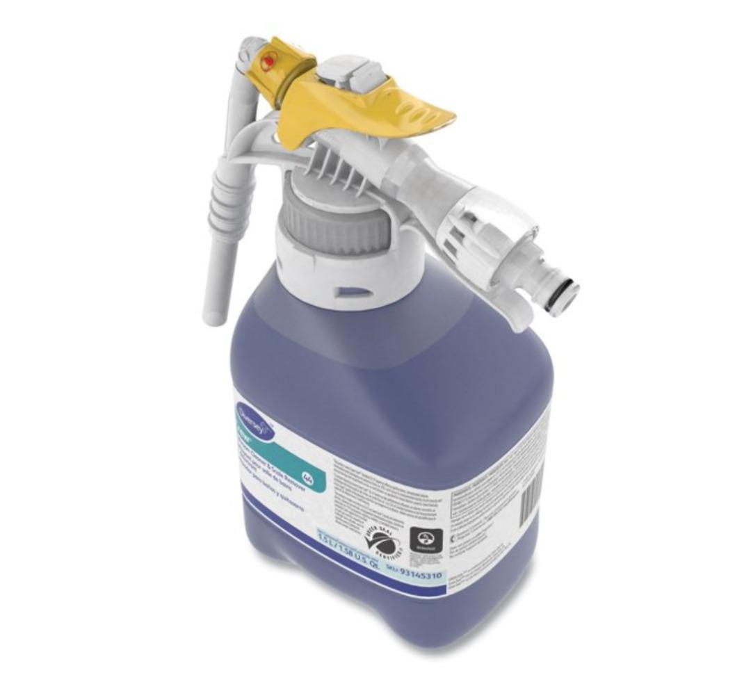 Crew 44 Diversey RTD Bathroom Cleaner & Scale, Furniture & Home Living ...